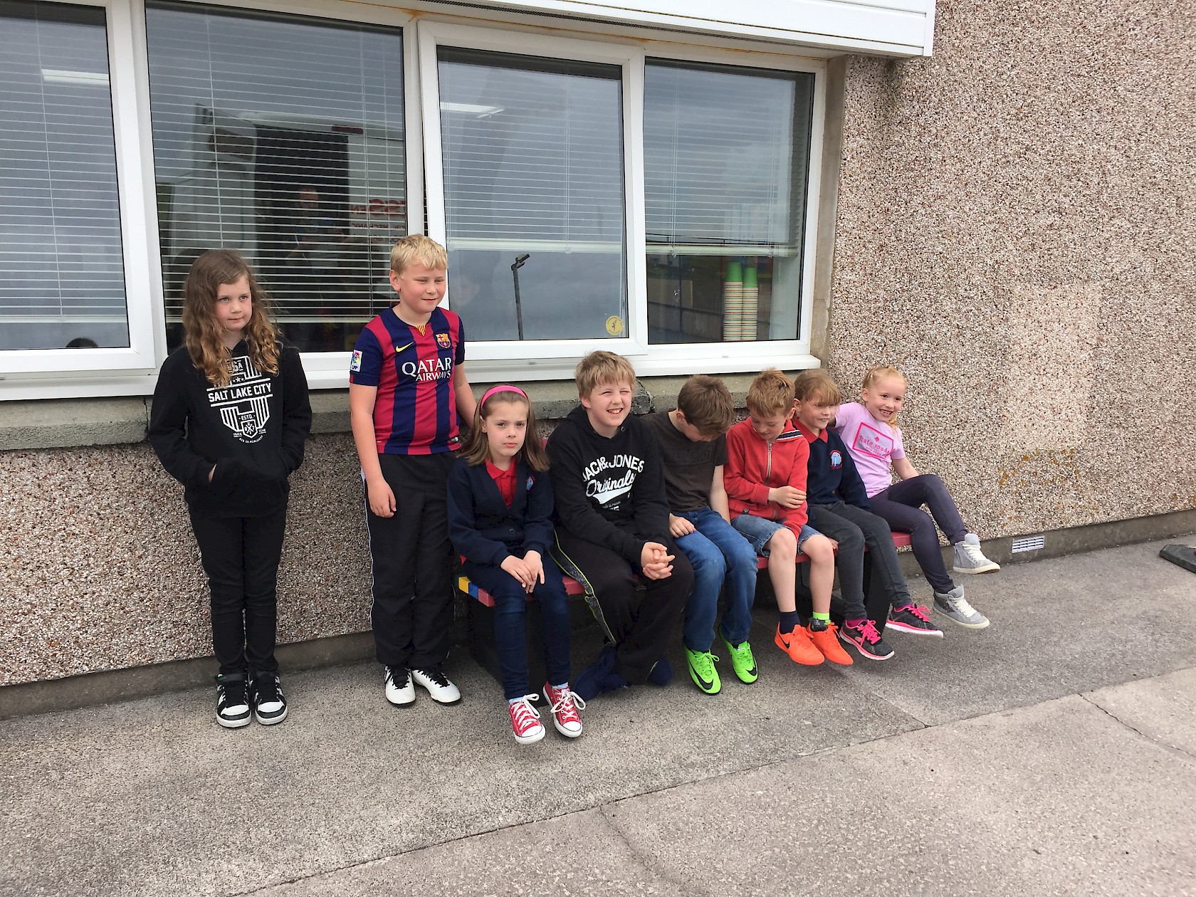 Dunrossness Primary School Buddy Bench | Ness Engineering